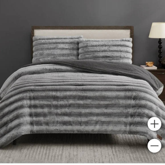 Frye | Bedding | Frye Faux Fur Carved 3 Piece Comforter Set New | Poshmark